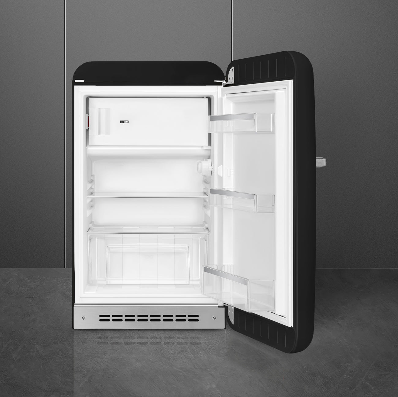 Smeg mini Refrigerator - Black